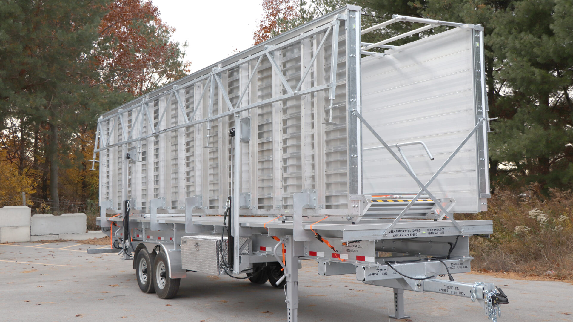 30' x 20' Mobile Stage: Towable Elevated Stage Trailer w/ Guardrails ...