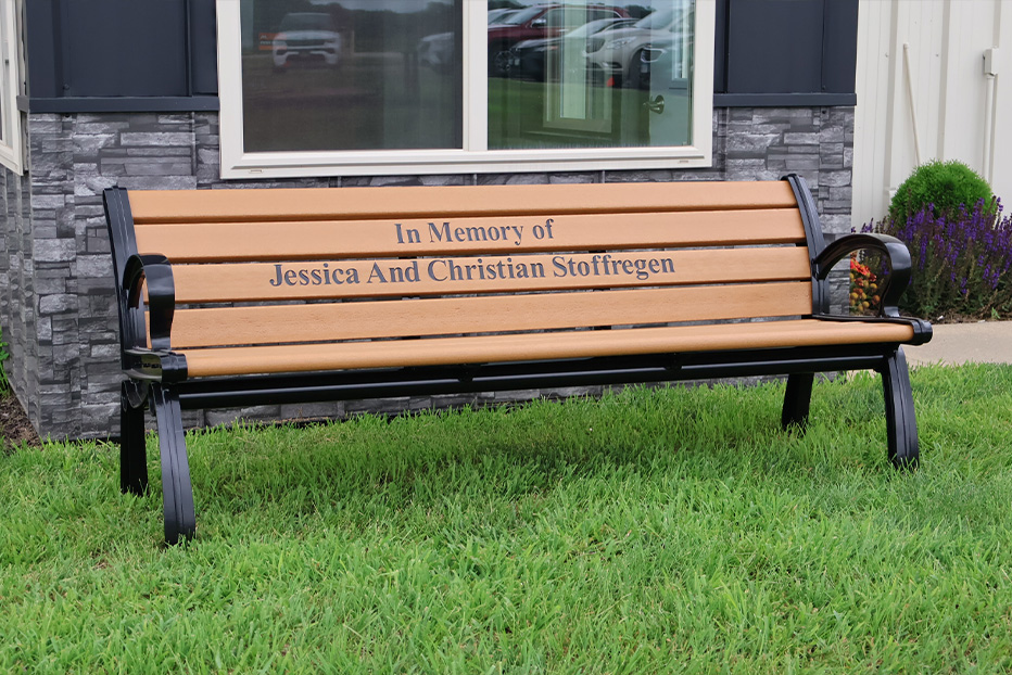 Memorial & Donor Benches | Durable Recognition Solutions | Kay Park